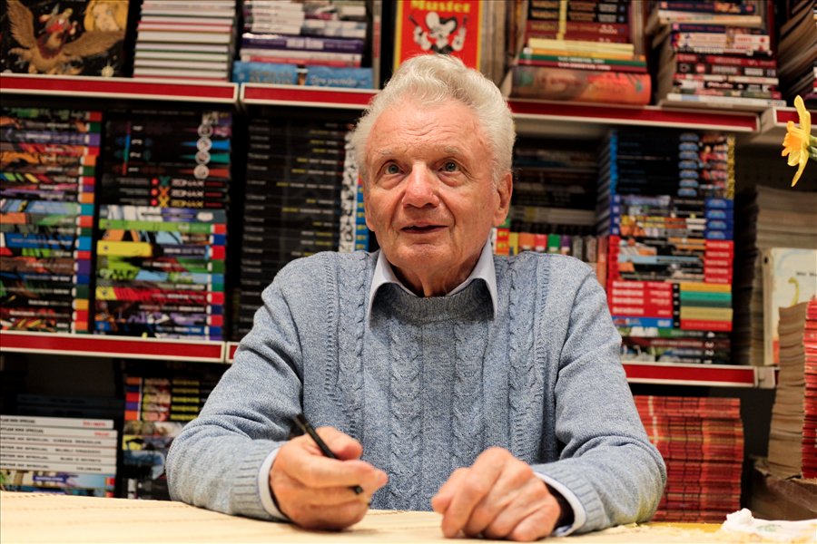 Miki Muster – Uroš Sajko